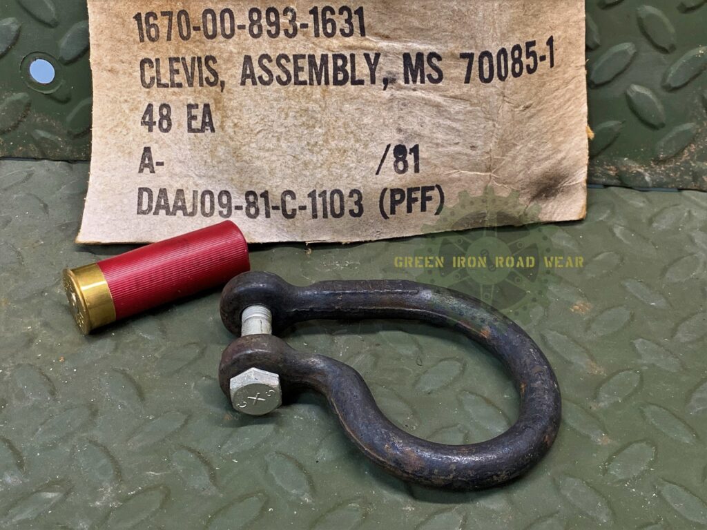 Clevis, Shackle for Trailers/Rigging/Containers/Shelters, 7,000 lb ...